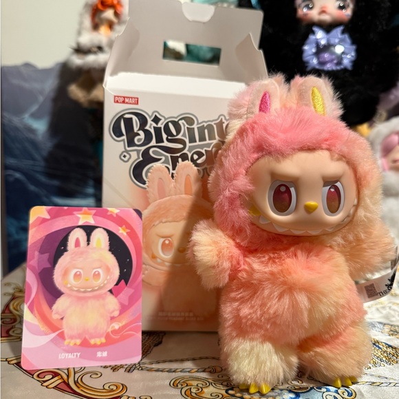 POP MART | Accessories | Pop Mart Labubu Loyalty Big Into Energy Series ...